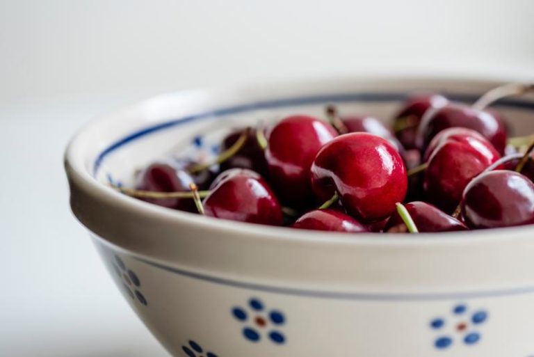 Are Cherries Acidic? Full Guide to Cherry Acidity