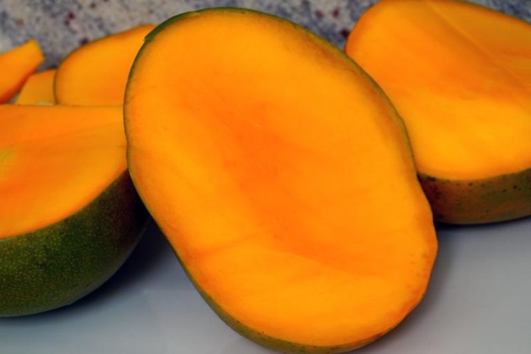 Are Mangoes Acidic? Full Guide to Mango Acidity